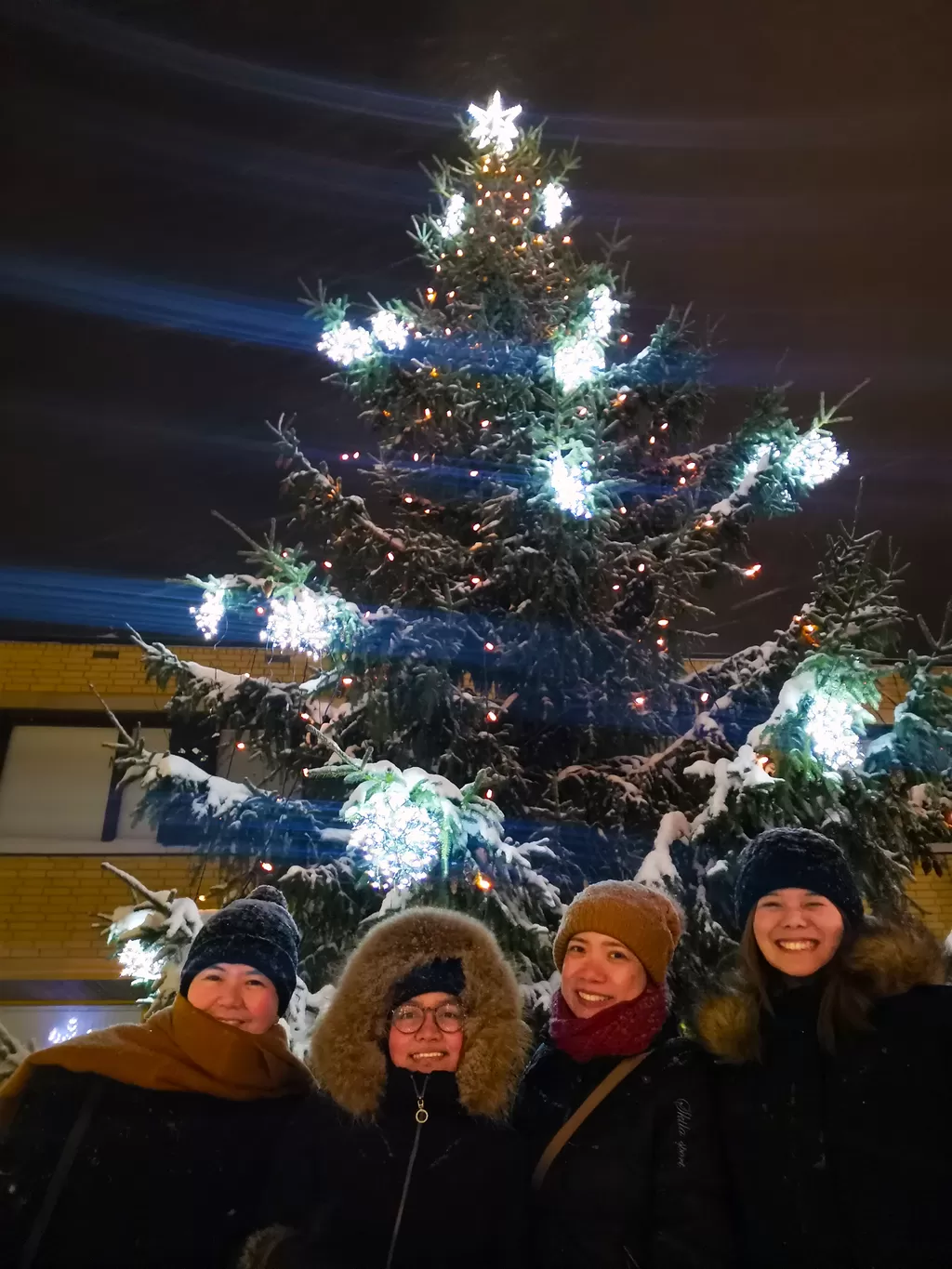 Joulu avattiin ja kuusi sai valot | Puumala-lehti